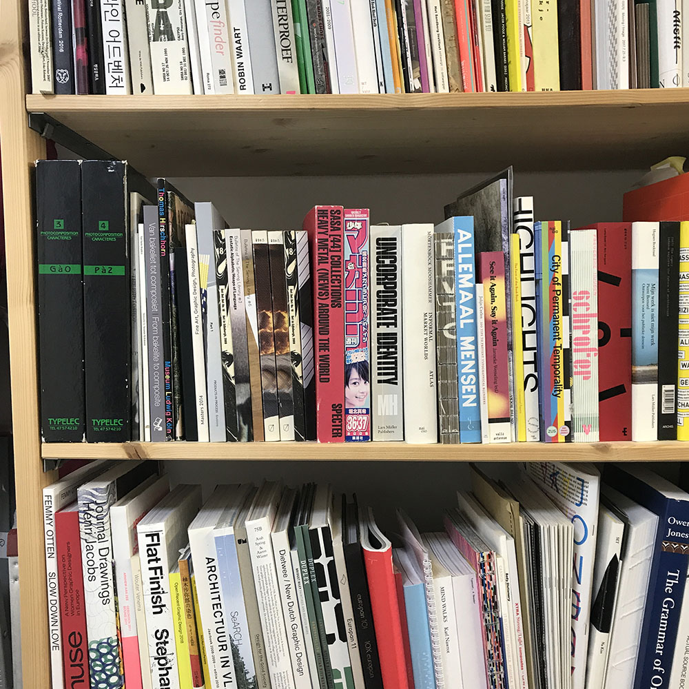 SPINE vol.1｜ARTICLES｜The Graphic Design Review